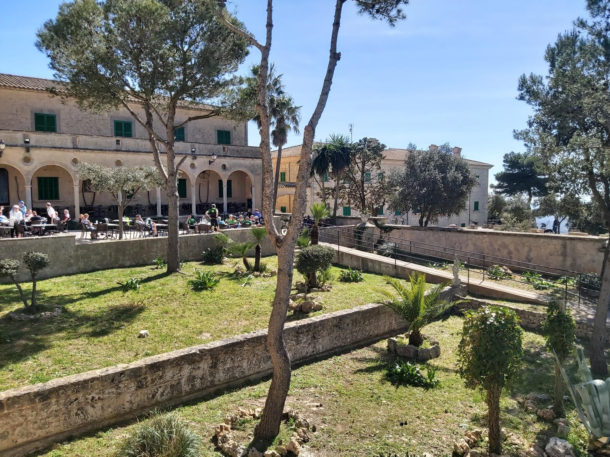 SHAPE International Cycling Club – The Club for all SHAPEians!